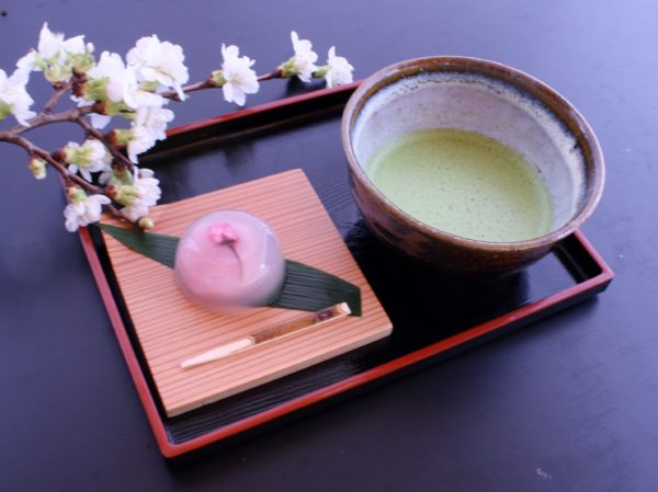 "Sakura water manju and matcha set" after cherry blossom viewing at ...